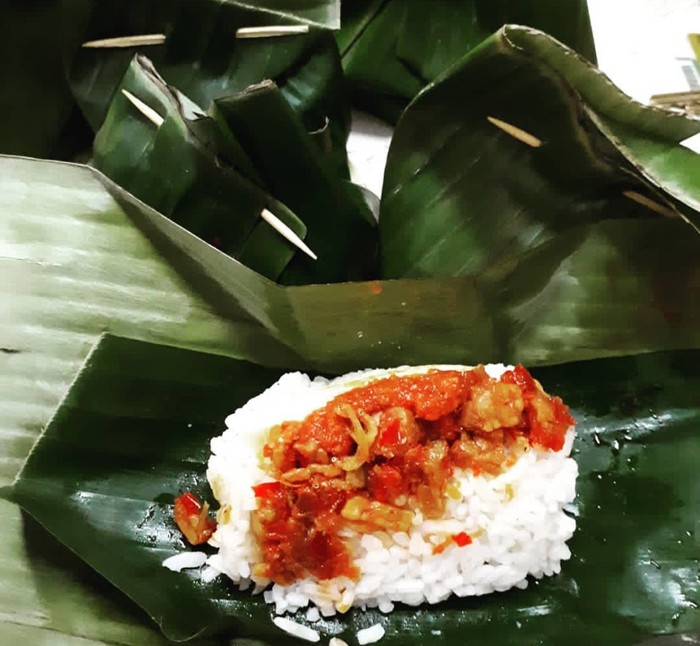 Biar Sedikit Paling Nikmat Sarapan Nasi Perang dengan Kopi Hangat
