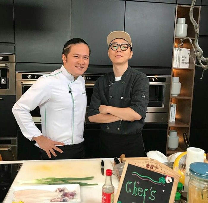 Begini Serunya Chef Jun Korea Kalau Sedang Masak dan Makan