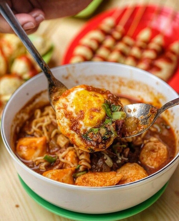 20 Tempat Jajan Cilok dan Seblak Super Pedas