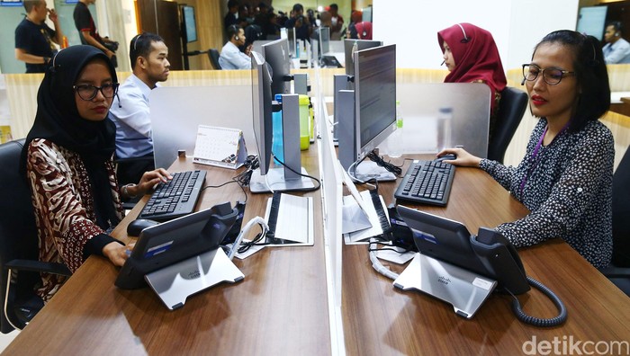 Mengintip Ruang Call Center KPK