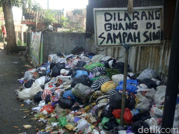 Warga Tak Paham Aturan Swakelola, Banyumas Banyak Tumpukan Sampah Warga Tak Paham Aturan Swakelola, Banyumas Banyak Tumpukan Sampah