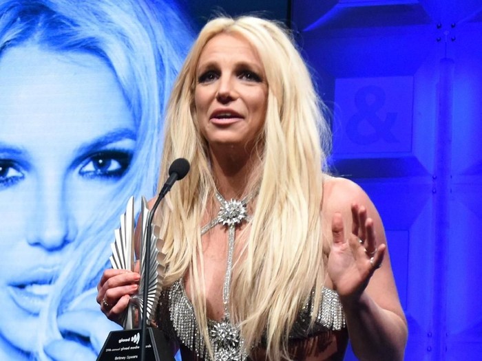 Usai Rehab Britney Spears Unggah Video Yoga Dengan Bikini