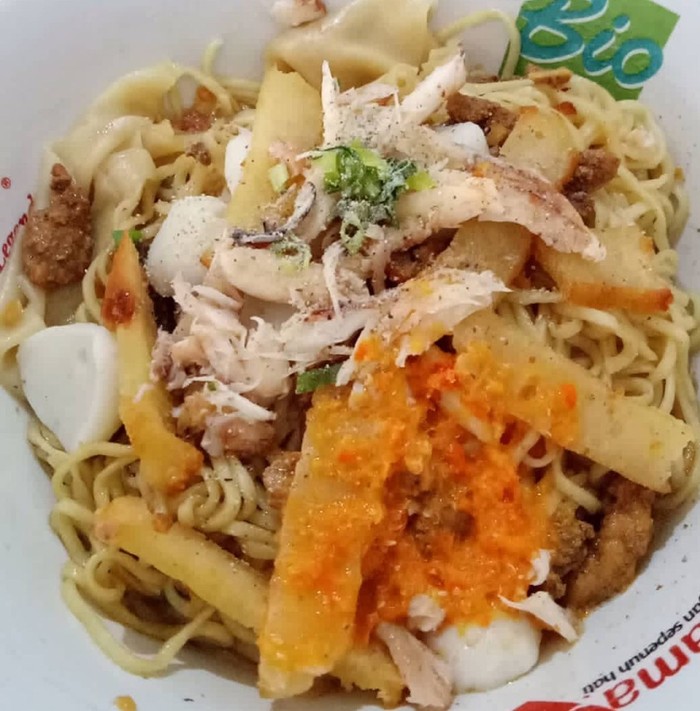 Biar Semangat Enaknya Sarapan Yamien yang Mulur Manis