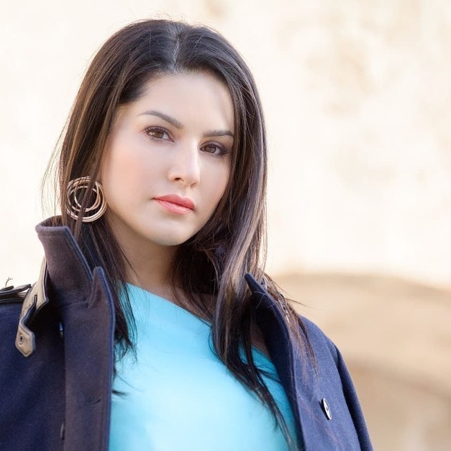 Foto: Eks Bintang Porno yang Jadi Selebriti Wanita Paling Dicari di India