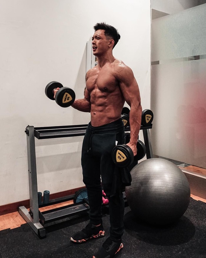 Kenalin Daffa Cho, Satu Lagi YouTuber Seksi Berperut Sixpack