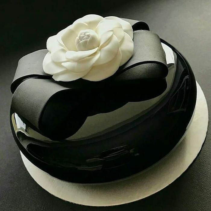 Unik dan Eksotis, 10 Cake Ini Warnanya Hitam Pekat