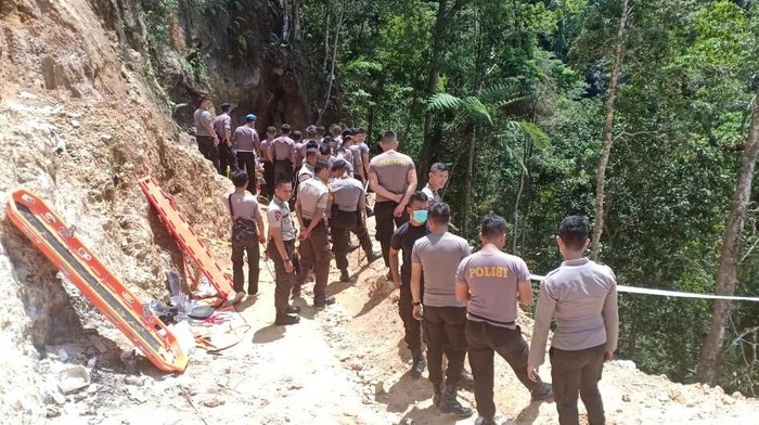Cerita Anas Di Lubang Terowongan Tambang Emas Bolmong Saat Longsor