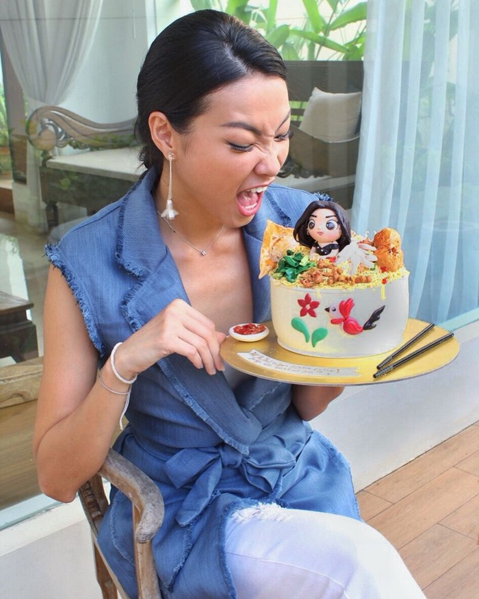 Serunya Kulineran Ala Presenter Cantik Jesslyn Lim