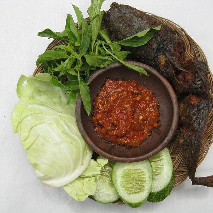 20 Pecel Lele Sedap Mantap