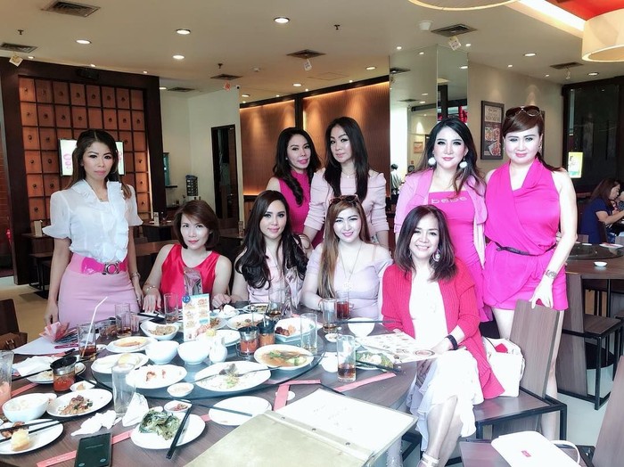 Mengintip Gaya Kulineran Pengacara Seksi Diah Orin yang Bak Sosialita