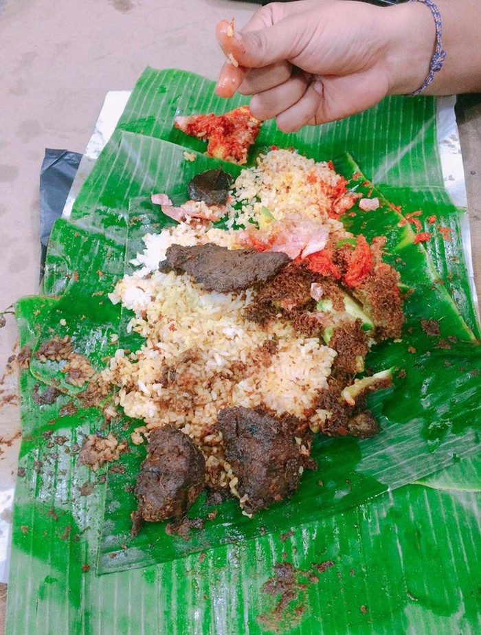 8 Meme Boikot Nasi Padang yang Lagi Viral di Media Sosial