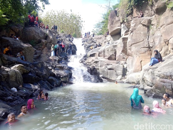 Potret Surga Alami di Pinggir Kota Dompu