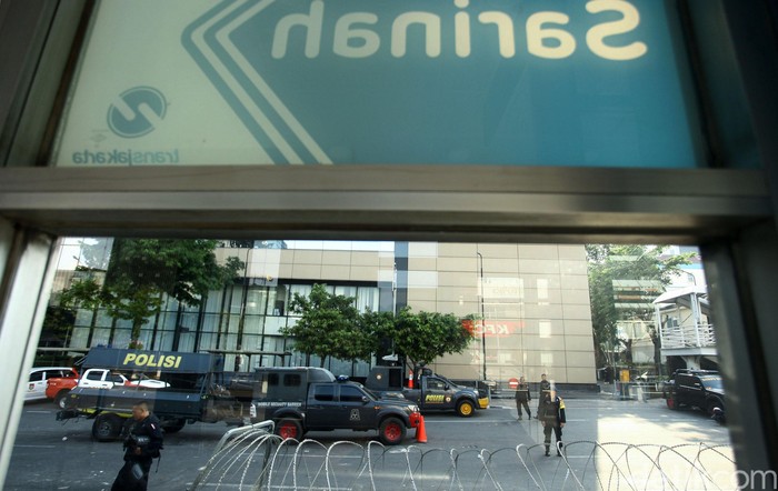 Dua Hari Sudah Halte Sarinah Lumpuh