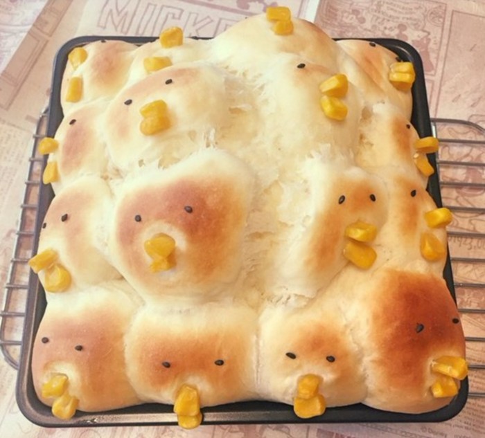 Lucu dan Aneh! Roti Bentuk Panggangan hingga Wajah Manusia