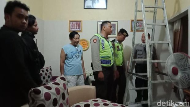 Rumah Warga Surabaya Dimolotov Orang Tak Dikenal