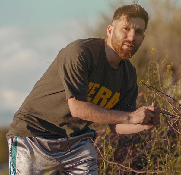 Foto: Gaya Traveling Lionel Messi KW