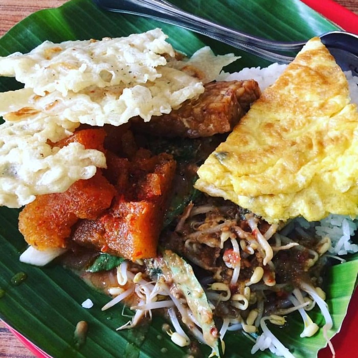 Yuk, Sarapan Pecel Pincuk yang Sedap, Murah dan Menyehatkan!