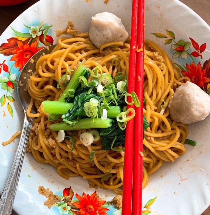 Yamien Ayam yang Gurih Manis Cocok Buat Penyemangat Senin Pagi