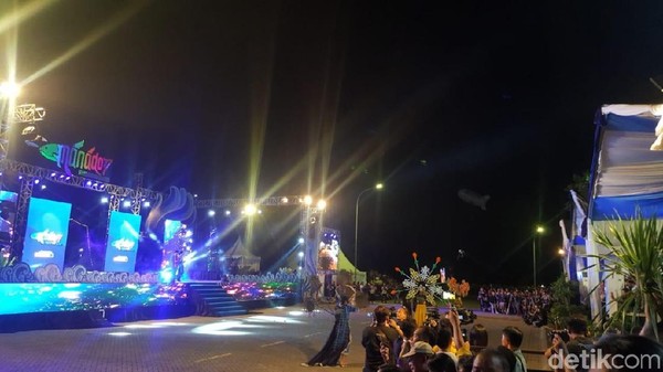Potret Meriah Pembukaan Manado Fiesta 2019