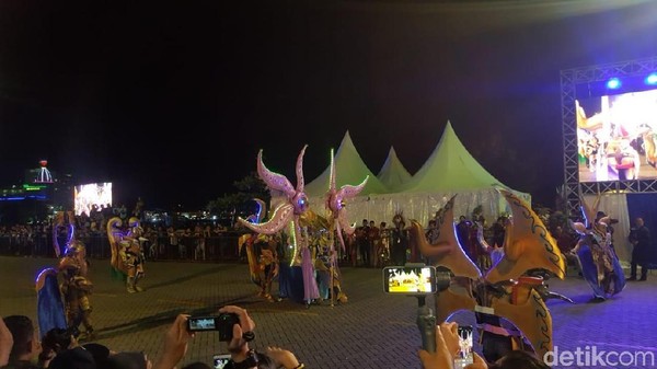 Potret Meriah Pembukaan Manado Fiesta 2019