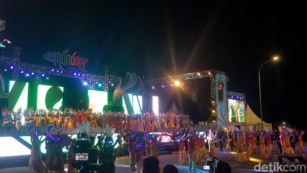 Potret Meriah Pembukaan Manado Fiesta 2019
