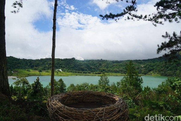 Foto: Danau Linow, Danau Tiga Warna Kebanggaan Warga Tomohon