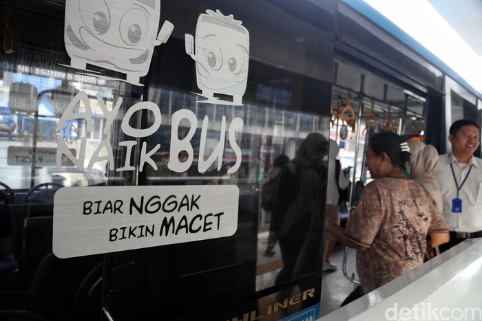 Sudah Normal, Begini Suasana di Halte TransJ Pemuda Rawamangun