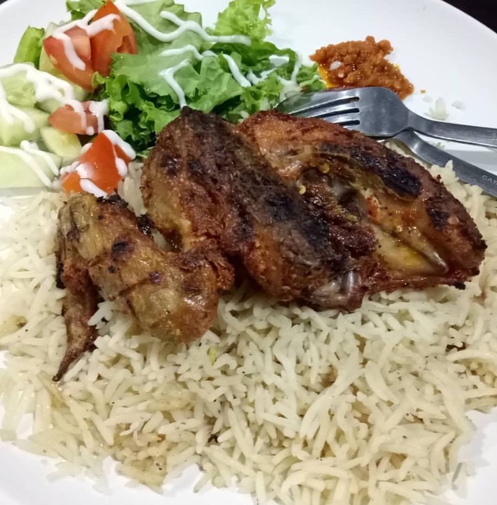 Mari Sarapan Nasi Mandi yang Harum Istimewa di Hari Raya!