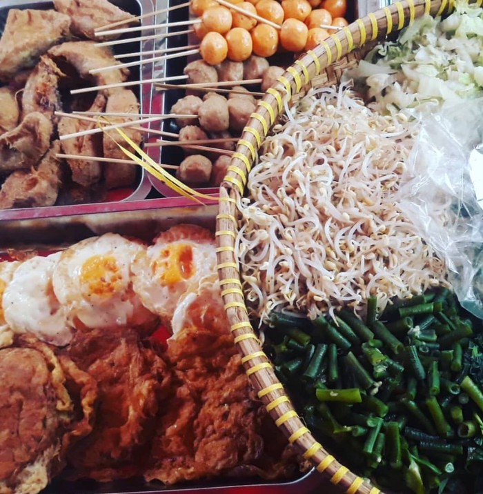 Biar Tetap Sehat Pagi Ini Enaknya Makan Pecel Pincuk yang Sedap