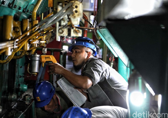 Melihat Pembangkit Listrik Tenaga Diesel Tertua di Aceh