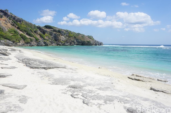 Foto: Pantai-pantai Eksotis di Paling Selatan Indonesia