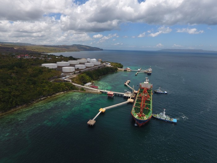 Melihat Terminal Transit BBM Pertamina di Sulawesi Tenggara Melihat Terminal Transit BBM Pertamina di Sulawesi Tenggara