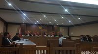Muhtar Ependy Didakwa Kasus Suap dan Cuci Uang Puluhan Miliar