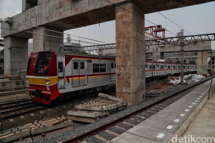 Penambahan Jalur KRL Commuter Line di Manggarai