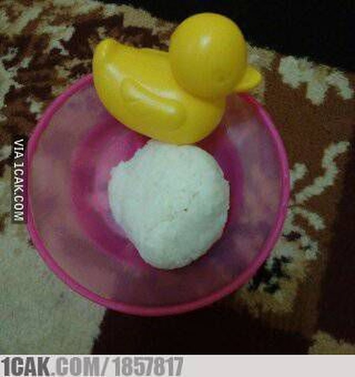 Meme Bebek Ini Tunjukkan Bebek Tak Hanya Enak Digoreng Tapi Juga Bikin ...