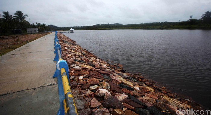 Melihat Embung di Pulau Laut