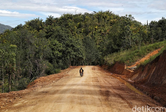 Mengintip Jalur Pedesaan di Krayan Nunukan