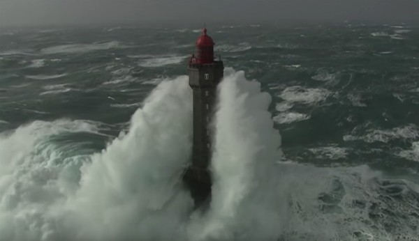 Foto: Mercusuar Paling Tangguh di Dunia