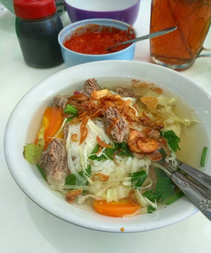 Ini Racikan Nasi Sop yang Gurih Enak Buat Hangatkan Pagi