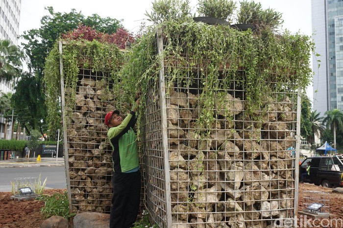 Instalasi Gabion Jilid 2 di HI Kembali Dipasang