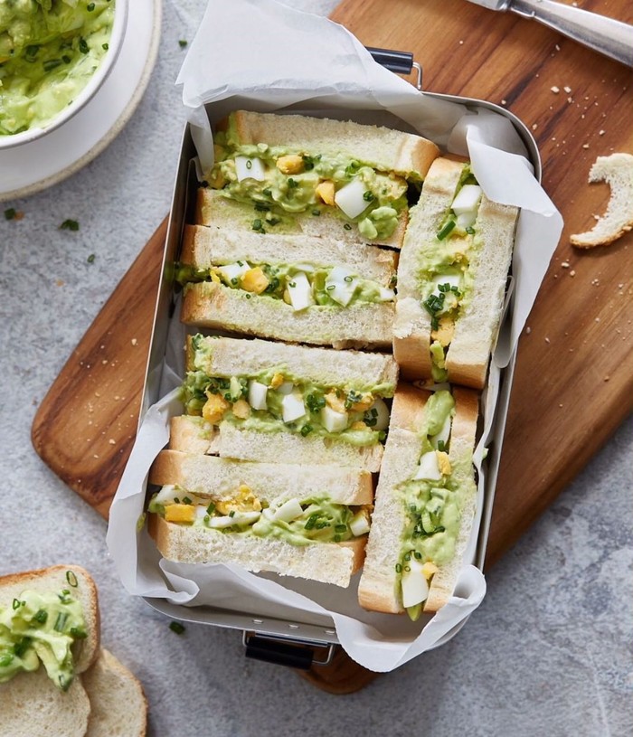 10 Kreasi 'Avocado Toast' Buat Sarapan Kekinian yang Sehat