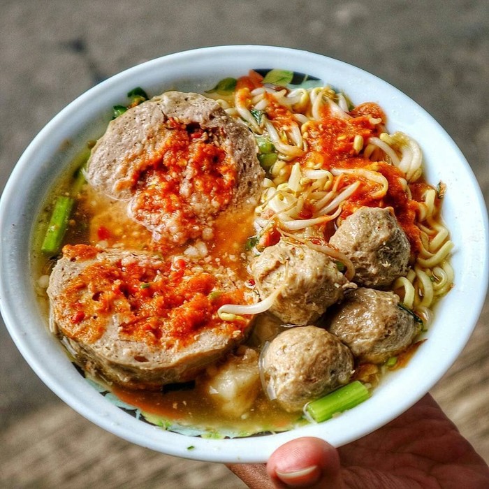 20 Bakso Kerikil dan Mercon Ada di Sini