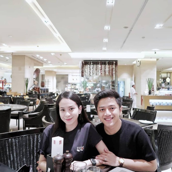 Baru Jadi Ayah, Pose Febrian Nindyo saat Kulineran Tetap Keren