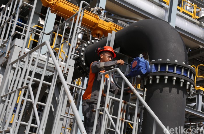 PLTMGU Lombok Pertama di Indonesia