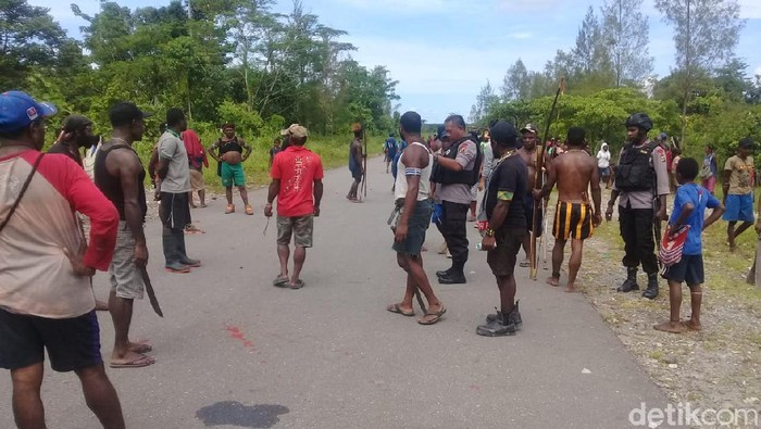2 Kelompok Warga Bentrok Di Trans Nabire Diduga Dipicu Sengketa Lahan