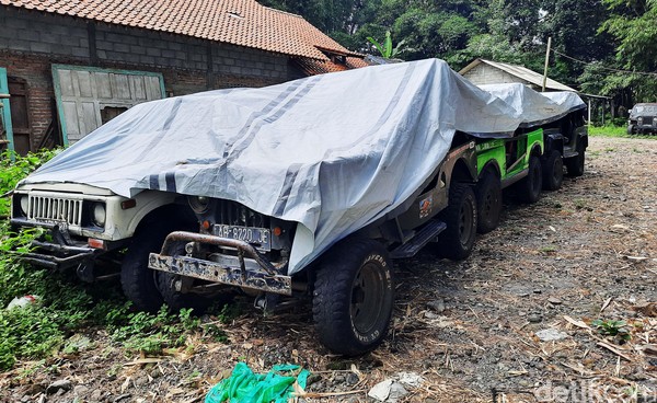 Mobil Jip Wisata Merapi Dikandangin Mobil Jip Wisata Merapi Dikandangin