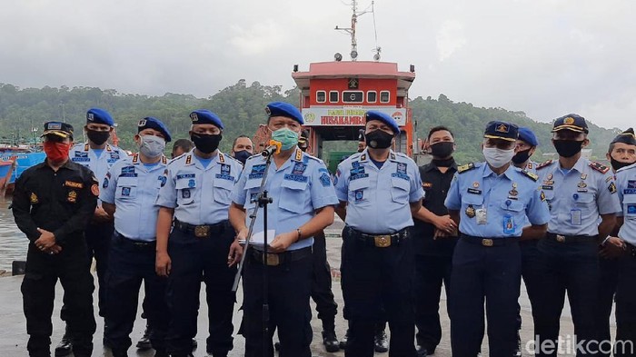 41 Bandar Narkoba Dipindah ke Nusakambangan 41 Bandar Narkoba Dipindah ke Nusakambangan