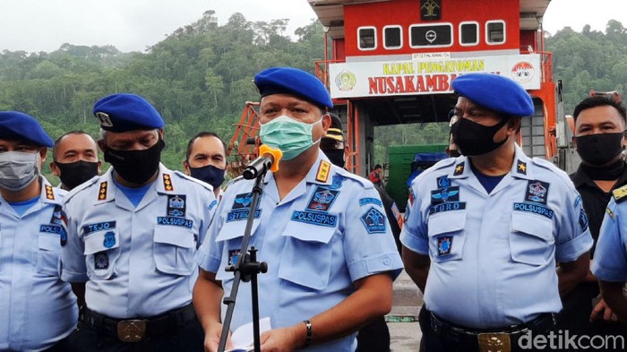 41 Bandar Narkoba Dipindah ke Nusakambangan 41 Bandar Narkoba Dipindah ke Nusakambangan