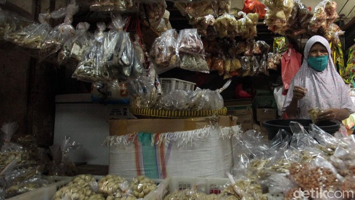 14 Pedagang Positif Corona, Pasar Serdang Kemayoran Masih Buka 14 Pedagang Positif Corona, Pasar Serdang Kemayoran Masih Buka