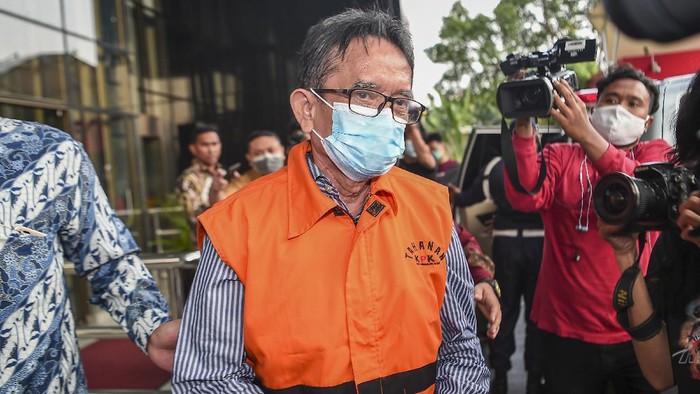 Diduga Korupsi Miliaran, Intip Garasi Budi Santoso saat Jabat Dirut PT DI Diduga Korupsi Miliaran, Intip Garasi Budi Santoso saat Jabat Dirut PT DI